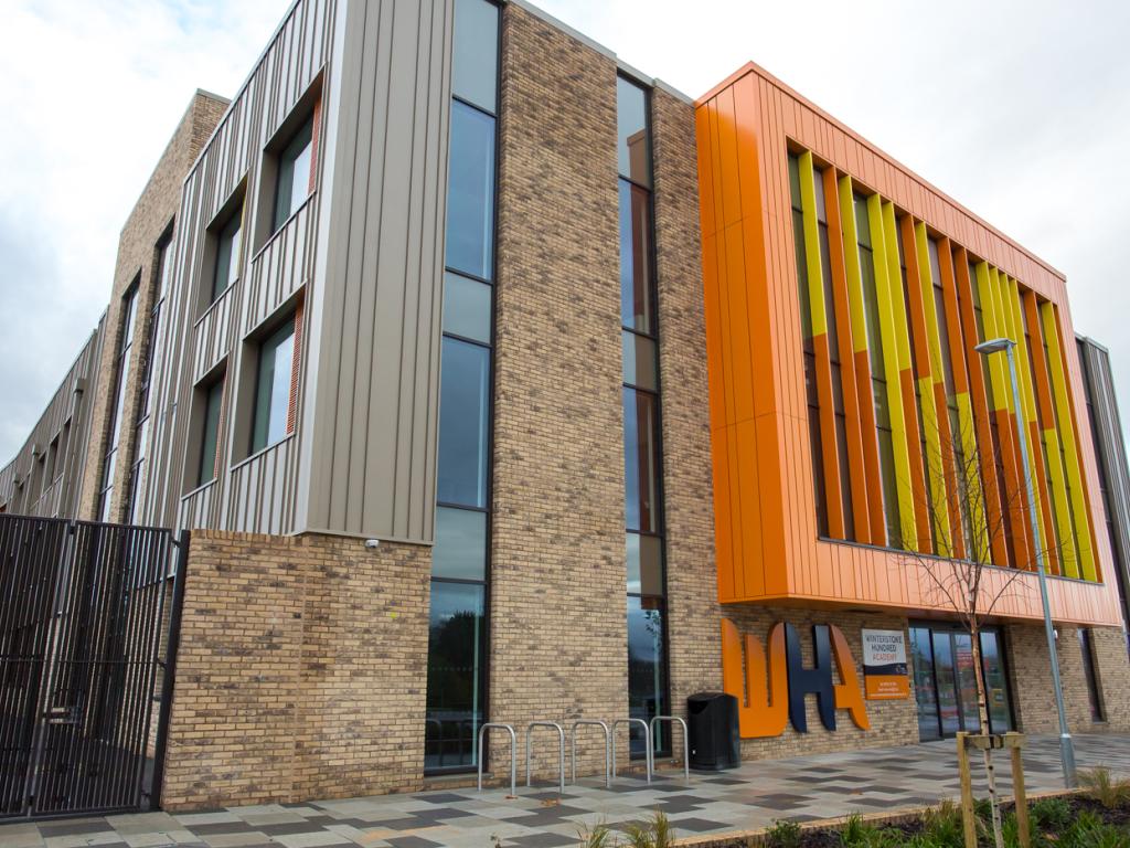 Sneak peek inside new school | Elife